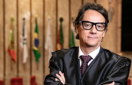 :: Ajufe - Juiz federal Alexandre Rossato anuncia aposentadoria e ...